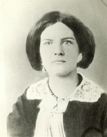 Hadsell-Crow-Fox Pictures